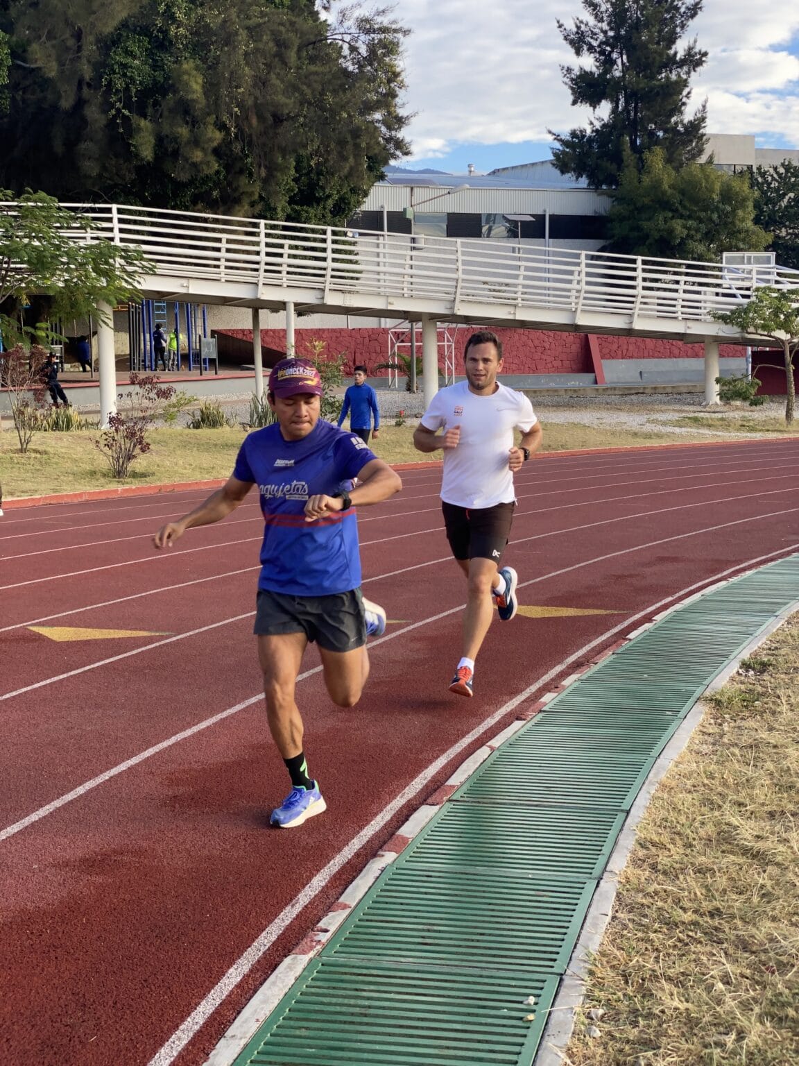 Danish Runner Joins Oax Sport's Airbnb Experience
